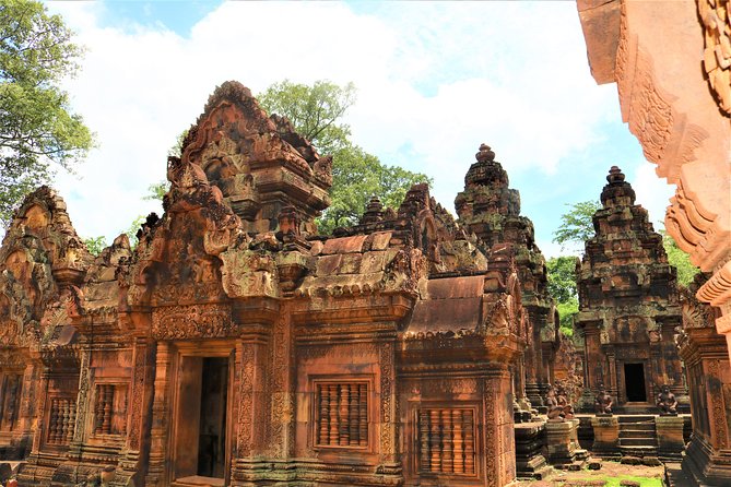 Banteay Srei and Grand Circuit Heritage Tour from Siem Reap - Afternoon: Neak Pean and Preah Khan