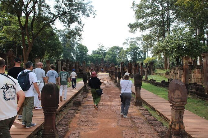 Banteay Srei Secrets Private Tour Include Kbas Spean - What Makes the Tour Stand Out?