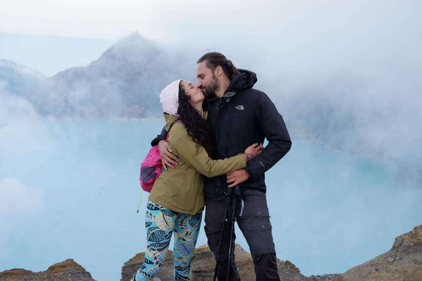 Banyuwangi/Bali: Ijen crater Bluefire & Sunrise Experience - The Sum Up