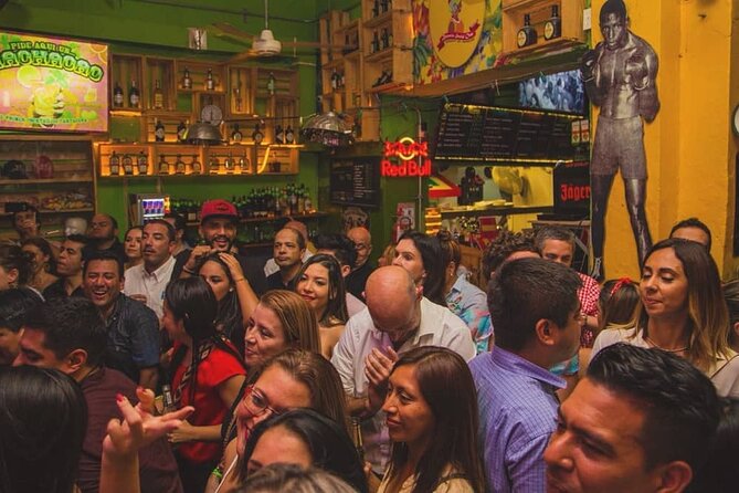 Bar Tour for Guys and Bachelor Parties - Personable and Knowledgeable Guide