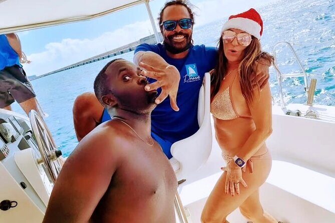 Barbados Catamaran Snorkeling Turtle and Shipwrecks tour - A Closer Look at the Barbados Catamaran Experience