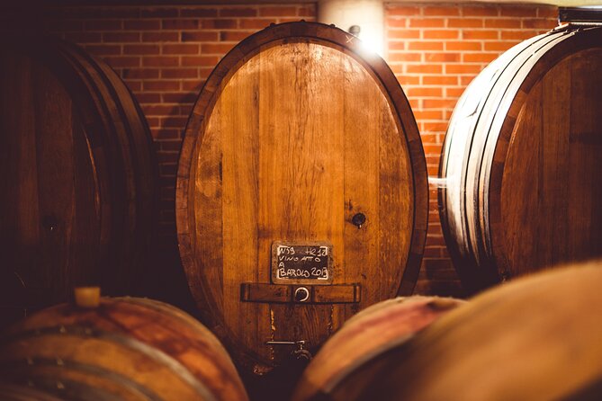 Barbaresco and Barolo Tasting at Cantina Francone - Insights Into the Wine Ageing Process