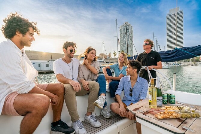 Barcelona: 1 hour sailing experience with drinks and snacks - Why This Tour Works Well
