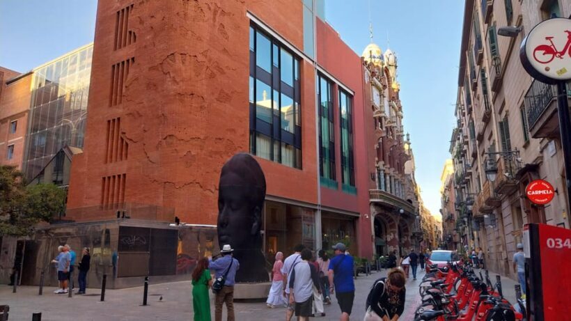 Barcelona 101 Walking Tour: All Highlights in One Day - Frequently Asked Questions