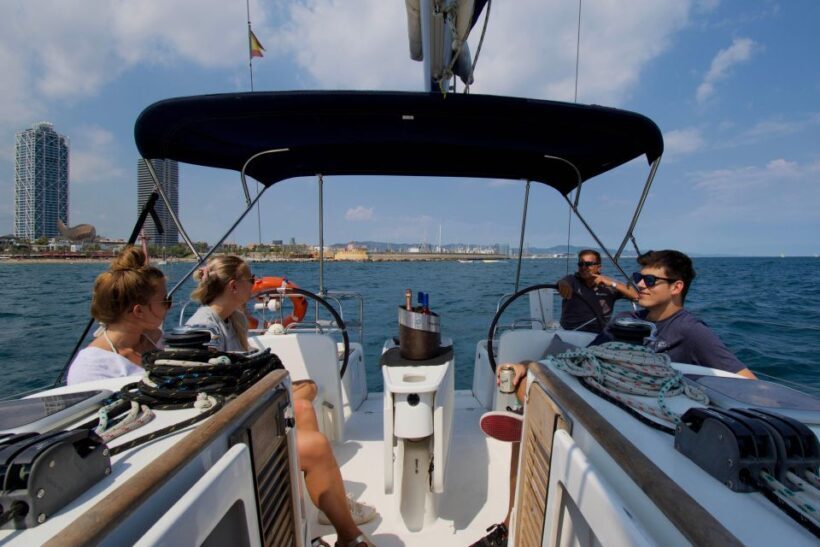 Barcelona: 2/3/4h Exclusive Private Sailing Boat Cruise - FAQs