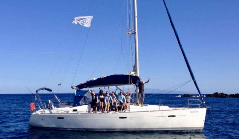 Barcelona: 2-Hour Private Boat Cruise - Introduction