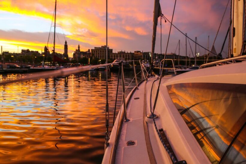 Barcelona: 2-Hour Private Sunset Sailing Experience - What the Reviews Say