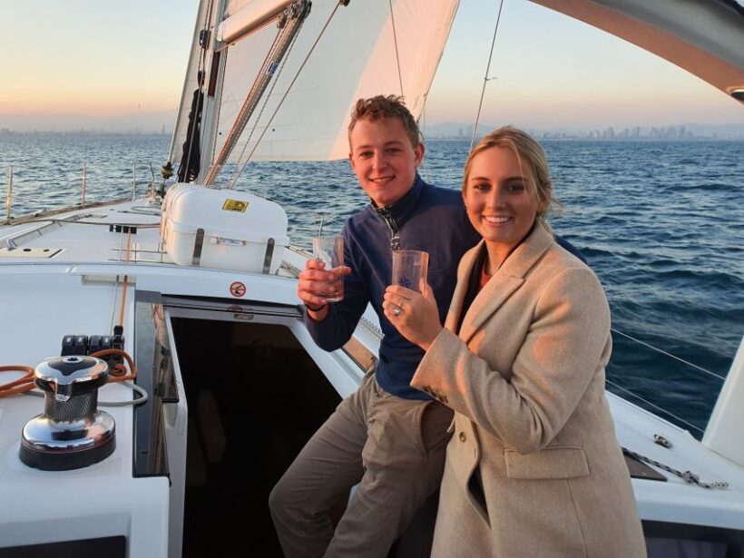 Barcelona: 2-Hour Sailboat Tour with Snacks and Drinks - The Experience in Detail