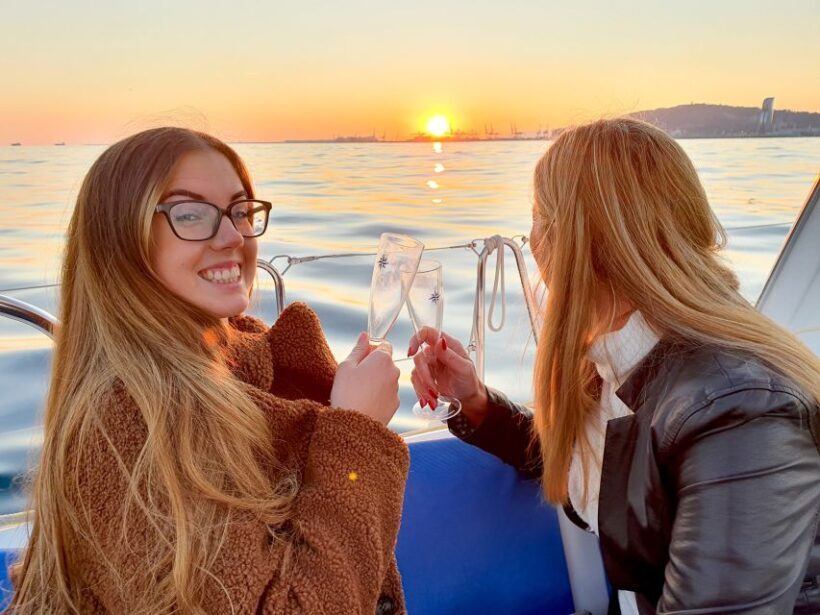Barcelona: 2-Hour Sailboat Tour with Snacks and Drinks - Authentic Traveler Perspectives