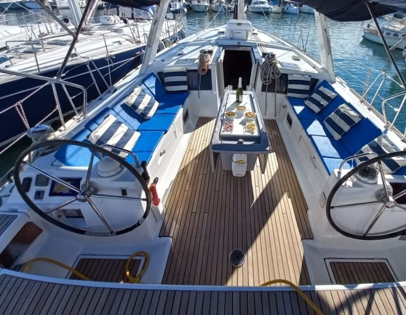Barcelona: 2-Hour Sailboat Tour with Snacks and Drinks - FAQ