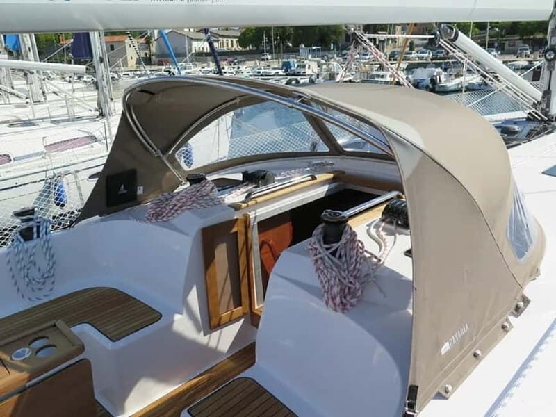 Barcelona: 2-hour sailing boat cruise at noon or sunset. - An In-Depth Look at the Barcelona Sailing Cruise
