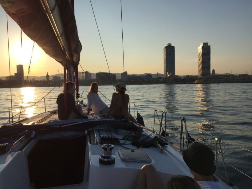 Barcelona: 2-Hour Sunset Sailboat Trip - A Complete Guide to the Barcelona 2-Hour Sunset Sailboat Trip
