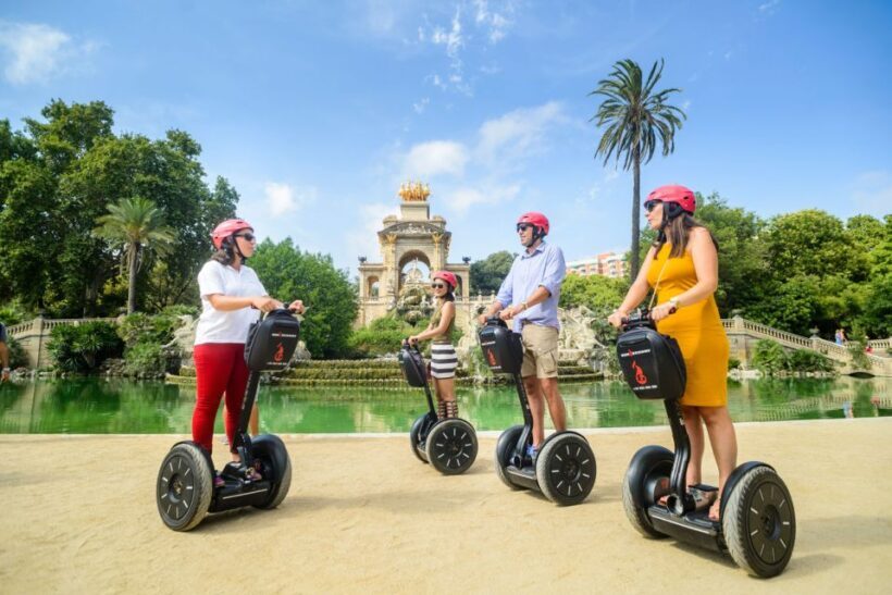 Barcelona: 2,5h Gaudí Segway Tour - Key Points