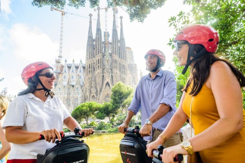 Barcelona: 2,5h Gaudí Segway Tour - What It Feels Like to Ride a Segway Through Barcelona