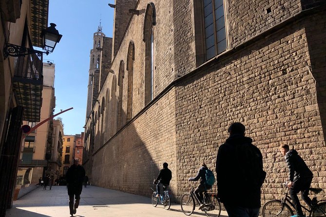 Barcelona 3-hour Bike Tour: Highlights and Hidden Gems - An In-Depth Look at the Itinerary
