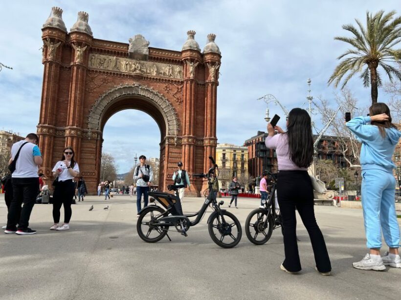 Barcelona: 3-Hour Montjuic Mountain E-Bike Guided Tour - In-Depth Breakdown of the Itinerary