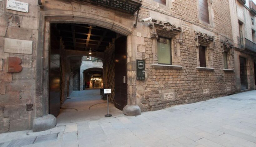 Barcelona: 4-Hour Private Picasso Museum & Walking Tour - Key Points