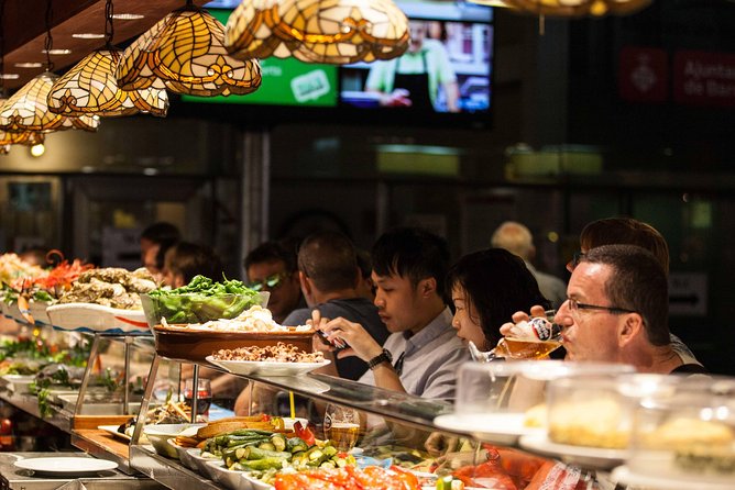 Barcelona Art and Tapas Small Group Walking Tour With Picasso Museum - What to Expect on the Tour