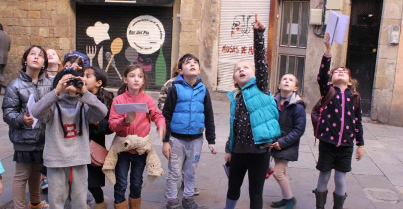 Barcelona: Barrio Gótico Dragon Tour for Families - Who Should Consider This Tour?