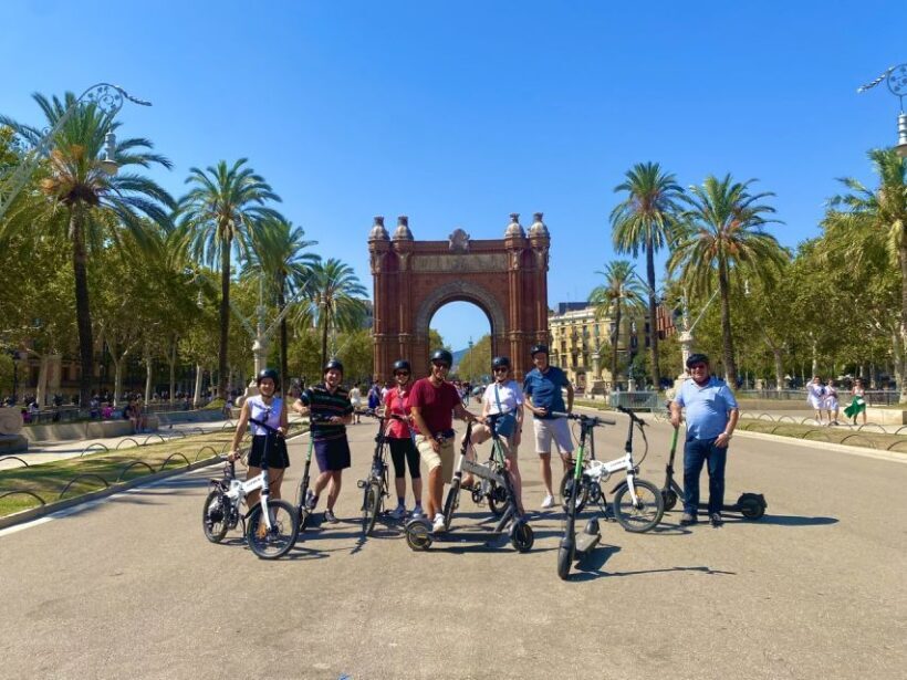 Barcelona: beach E-bike or E-Scooter Tour - Practical Considerations