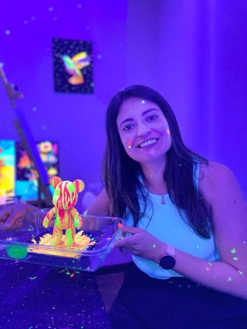 Barcelona: Bear-brick Fluorescent Painting | Wine and Art - Introduction
