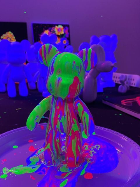 Barcelona: Bear-brick Fluorescent Painting | Wine and Art - Pricing and Value