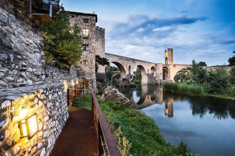 Barcelona: Besalú, Dali and Girona Tour - The Journey Begins: From Barcelona to Medieval Charm