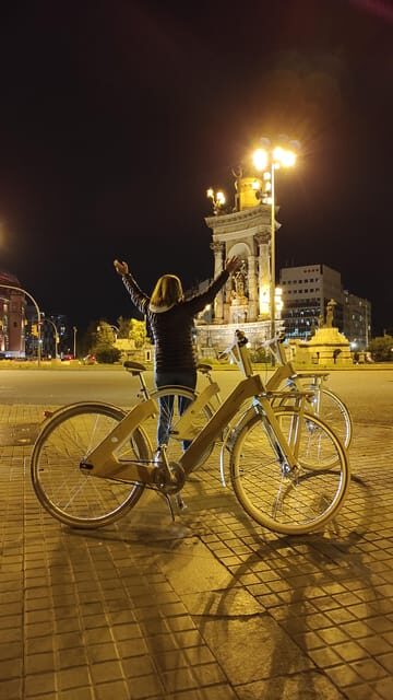 Barcelona Bicycle Tours: Evening City Tour - Key Points