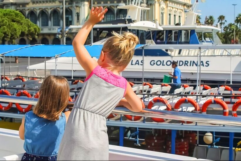 Barcelona: Boat Tour in Las Golondrinas - Practical Tips for Your Tour