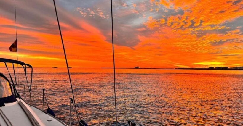 Barcelona: Boat trip with cava in amazing sailboat - Why This Tour Works Best for You