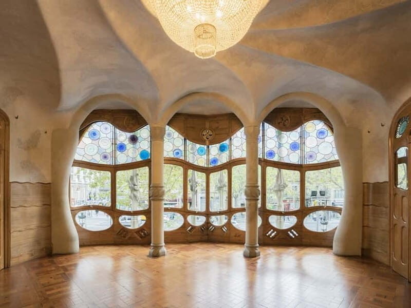 Barcelona: Casa Batlló Tour and Optional White Rabbit Museum - Why This Tour Offers Good Value
