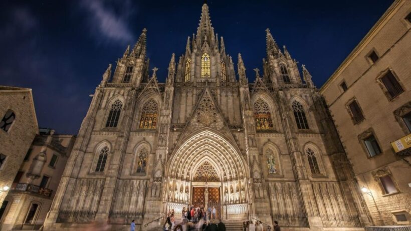 Barcelona Cathedral: Exclusive walking tour & entry tickets. - Who Will Appreciate This Tour?