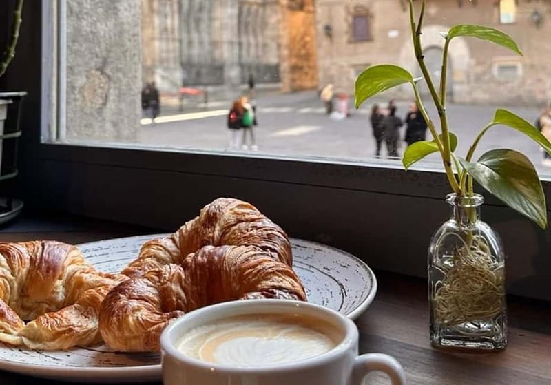 Barcelona Cathedral: Sunrise Tour & Breakfast - The Sum Up