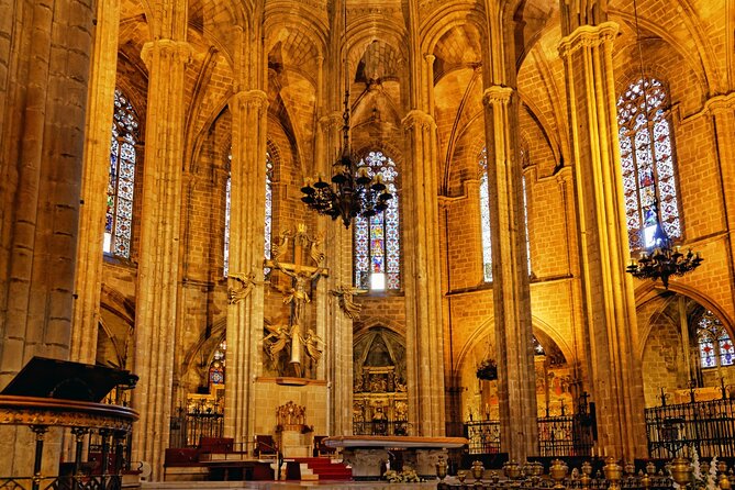 Barcelona Cathedral: Ticket, Guided Tour, Terrace + VR Experience - FAQs