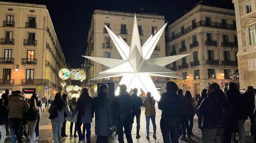 Barcelona: Christmas Lights and Markets Bike Tour - Key Points