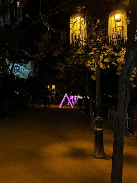 Barcelona: Christmas Lights and Markets Bike Tour - The Value of the Experience