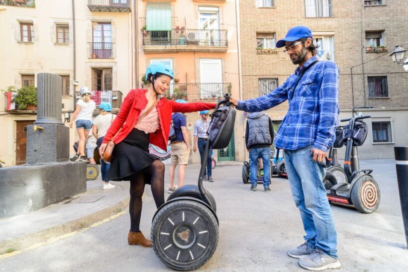 Barcelona: City and Seafront Guided Segway Tour - Detailed Breakdown of the Itinerary