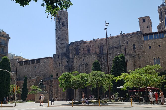 Barcelona City Highlights Bike Tour with E-Bike Option - Who Will Love This Tour?