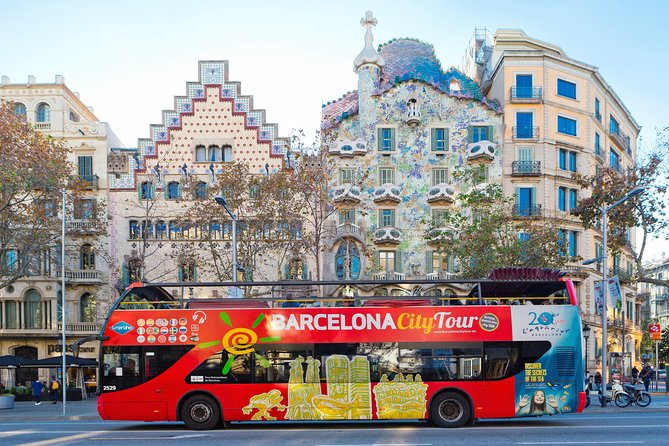 Barcelona City Tour Hop-On Hop-Off and Aquarium - Practical Tips for Making the Most