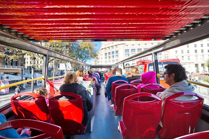 Barcelona City Tour Hop-On Hop-Off and Aquarium - Who Should Consider This Tour?