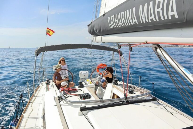 Barcelona: Coastline Boat Trip with Snacks and Cava - Key Points