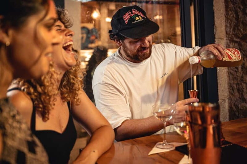 Barcelona: Cocktail Class with Mixologist - Key Points
