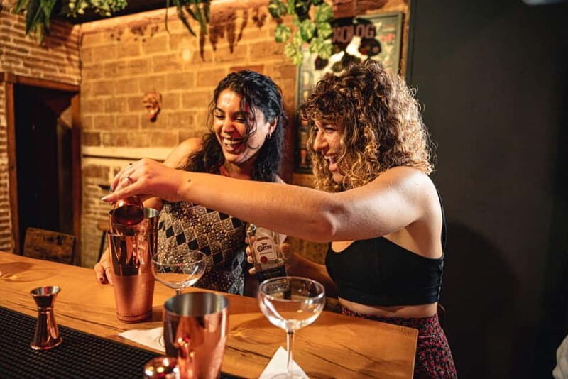 Barcelona: Cocktail Class with Mixologist - The Food and Extras