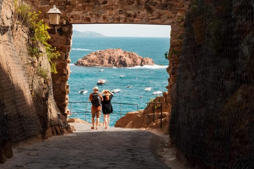 Barcelona: Costa Brava Kayak & Snorkeling Small Group Tour - The Sum Up