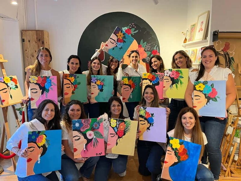 Barcelona: Create your own souvenir! Wine, Paint and Music! - FAQ