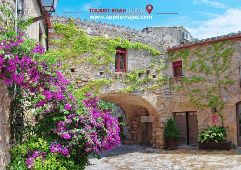 Barcelona: Dalí, Portlligat House-Museum & Cadaqués - Who Would Enjoy This Tour?