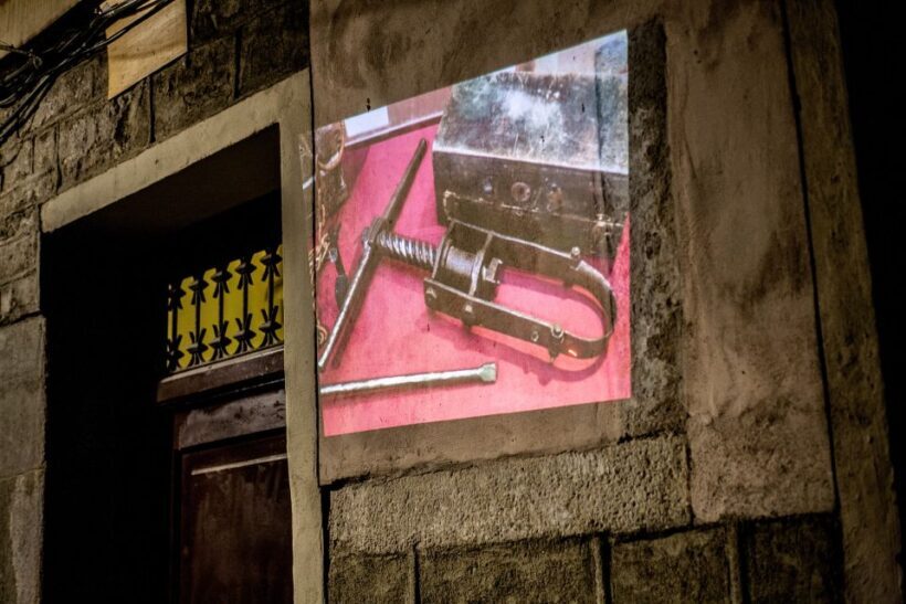 Barcelona: Dark History Night Walking Tour - Practical Tips for Visitors