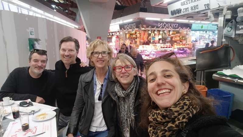Barcelona El Born: traditions & food tour -tailored tapas! - Key Points