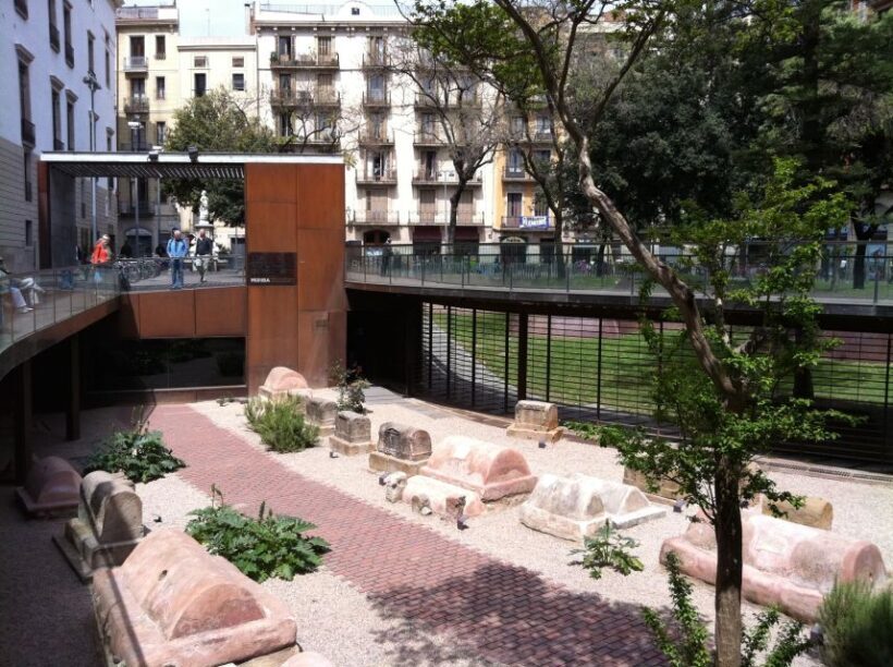 Barcelona El Call Jewish Quarter Private Walking Tour - Key Points