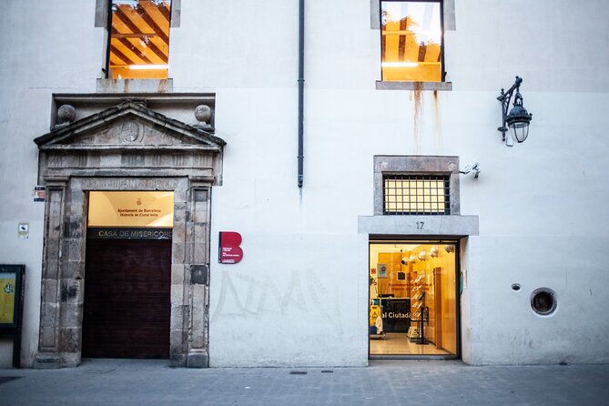 Barcelona El Raval Dark History Walking Tour - Savoring the Included Lunch and the Tour Experience